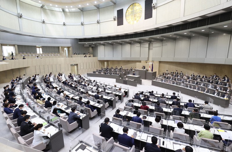 セクハラヤジから7年 女性議員が増えた東京都議会に残る障壁 ひよこ