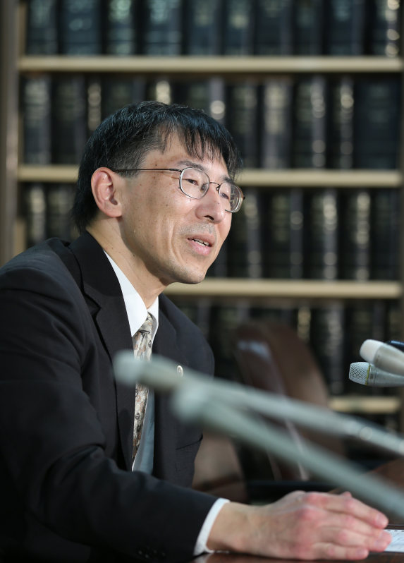 Plaintiff praises top court ruling on easing remarriage ban for women ...