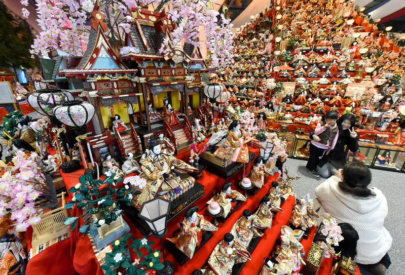 Photo Journal: A new lease on dolly life - The Mainichi