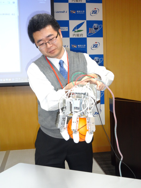 Development of low-electricity robot hand lends hope for use following ...