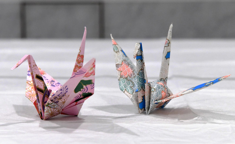 Obama donated origami cranes to schoolchildren during Hiroshima visit ...