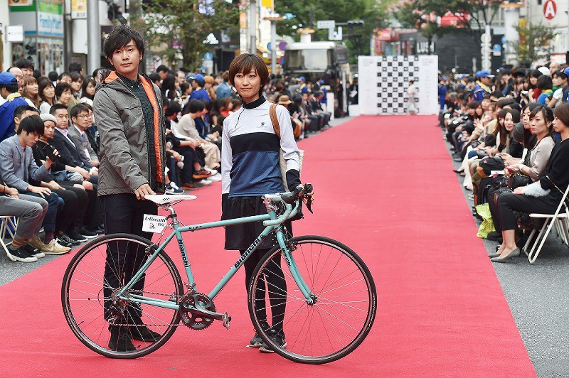 Photo Special: Tokyo street turns into runway during Japan Fashion Week ...