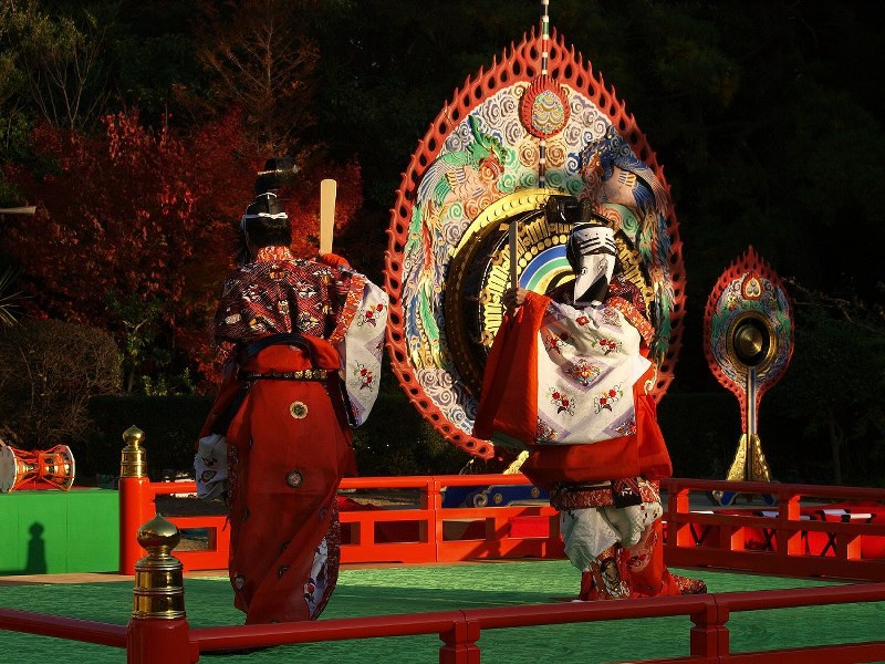 Glimpses of Japan: Ancient court dances (2) - The Mainichi