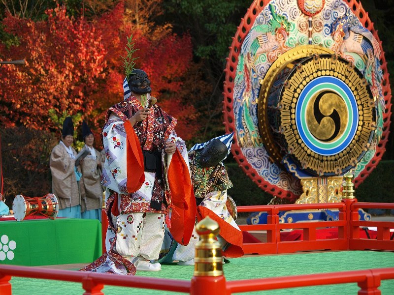Glimpses of Japan: Ancient court dances (4) - The Mainichi