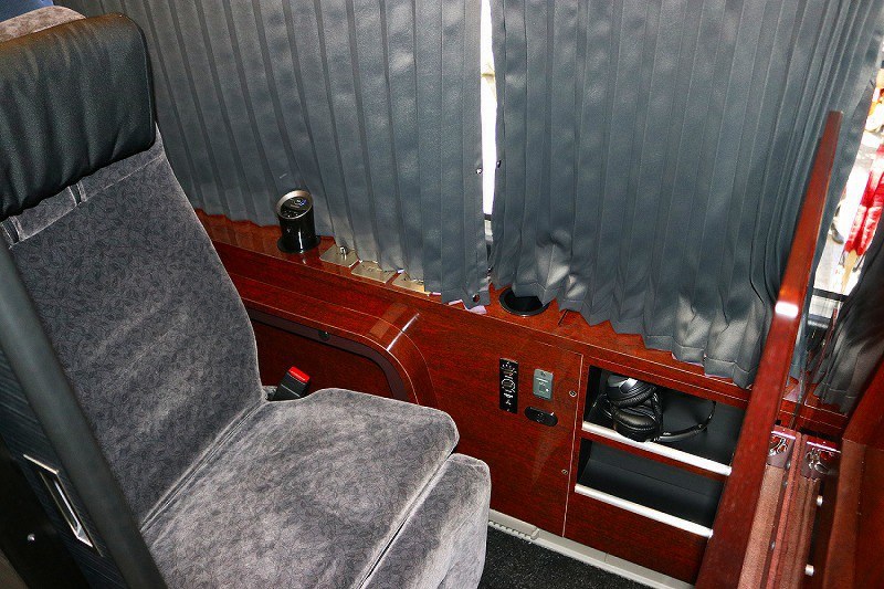 Photo Special: Highway night bus equipped with only private rooms - The ...