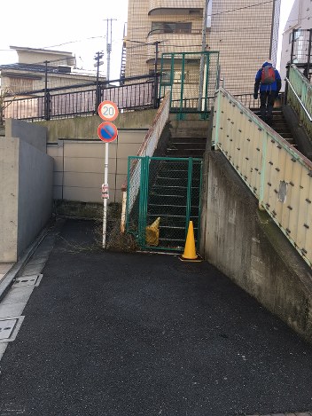 Group finds boundless enjoyment in Tokyo's dead-end streets - The Mainichi