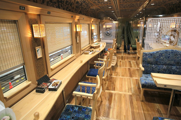 In Photos: New JR Kyushu sightseeing trains promise colorful experience ...