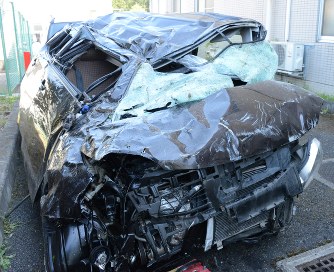 1 dead, 3 injured as car plunges off road after apparently hitting rock ...