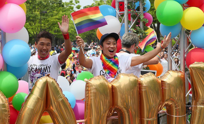 In Photos: Tokyo Rainbow Pride's largest parade fills Shibuya with ...