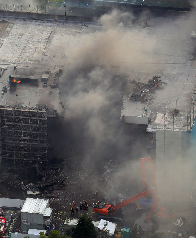 Tokyo warehouse fire leaves worker with severe burns - The Mainichi