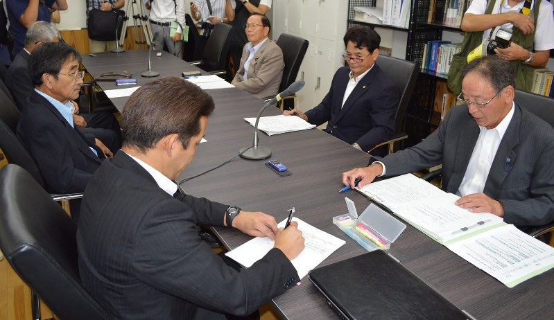 Small Kochi Pref. village assembly faces more challenges than at first ...