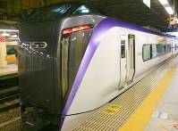 Imperial Couple visit 100-year-old park in suburban Tokyo - The Mainichi