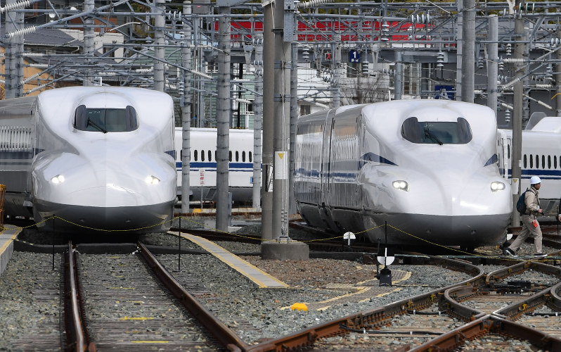 JR東海：新幹線新型「N700S」公開 シャープな先頭 [写真特集4/13] | 毎日新聞