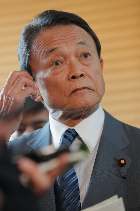 Aso's abrasive attitude to reporters over Moritomo scandal draws fire ...