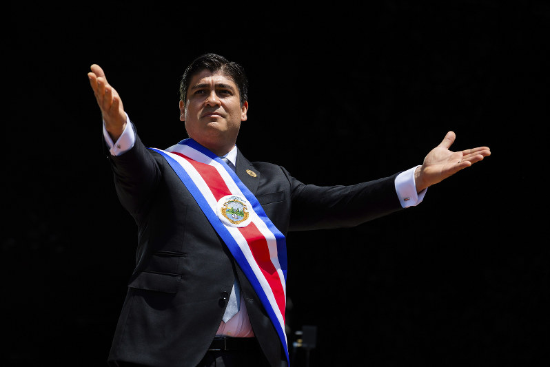 Carlos Alvarado sworn in as Costa Rican president - The Mainichi
