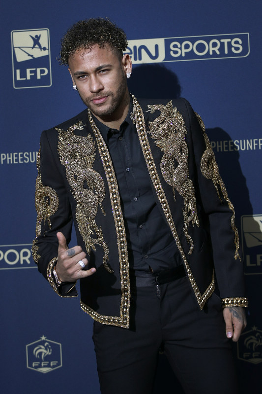 Soccer: Neymar wins French league's Player of the Year award - The Mainichi
