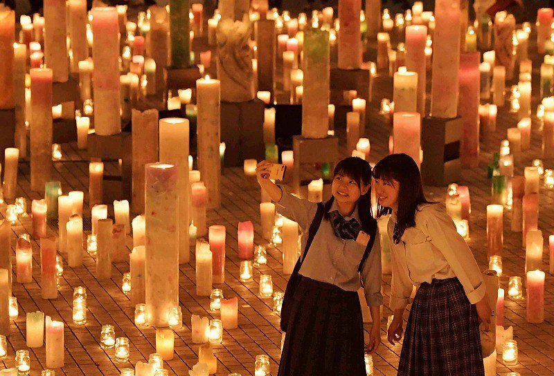 In Photos: Osaka candle event provides flickering photo ops - The Mainichi