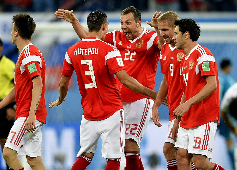 Soccer: Russia on brink of last 16 at World Cup, beats Egypt 3-1 - The ...