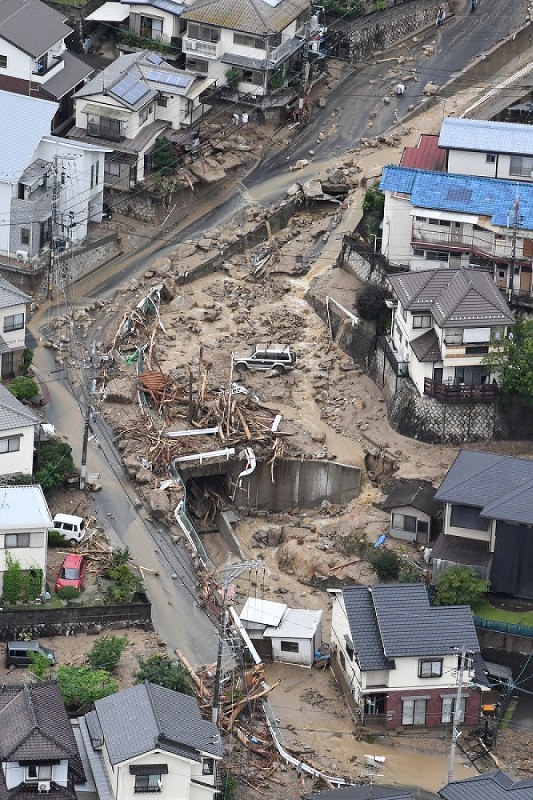 Japan's disaster response measures hit serious obstacles in torrential ...