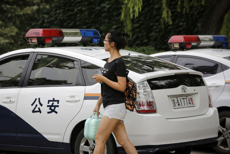 As MeToo unnerves China, a student fights to tell her story - The Mainichi