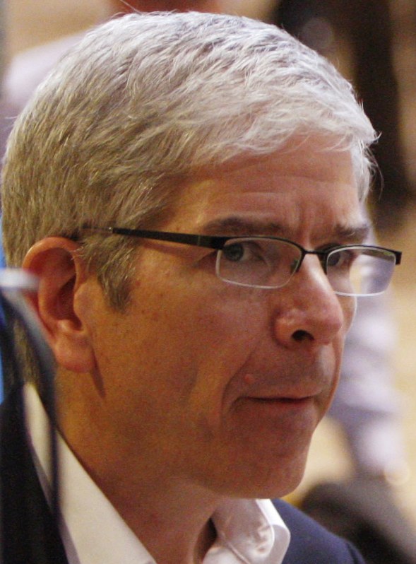 2 American researchers win Nobel economics prize - The Mainichi