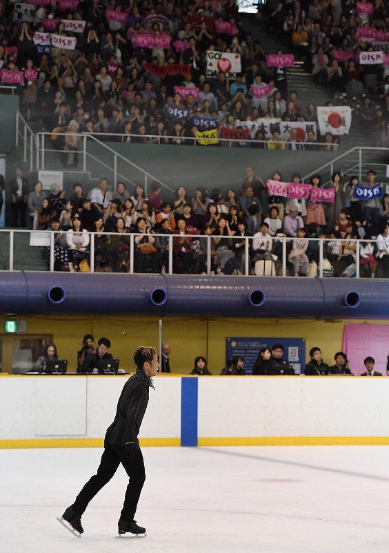 In Photos: Figure skater Daisuke Takahashi returns to competition - The Mainichi