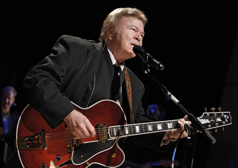Roy Clark, country guitar virtuoso, 'Hee Haw' star, has died - The Mainichi