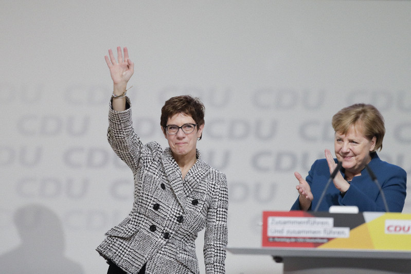Merkel ally becomes German conservative party's leader - The Mainichi