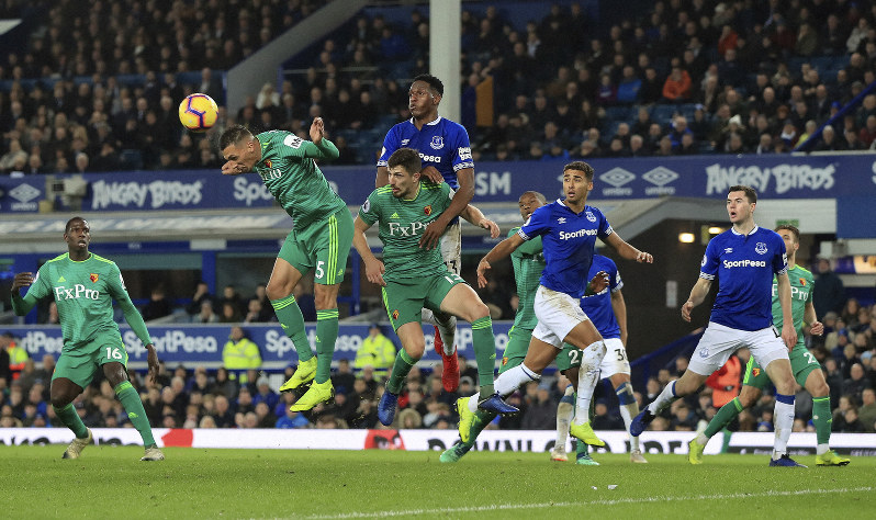 Premier League: Digne's last-gasp free kick earns Everton 2-2 draw v ...