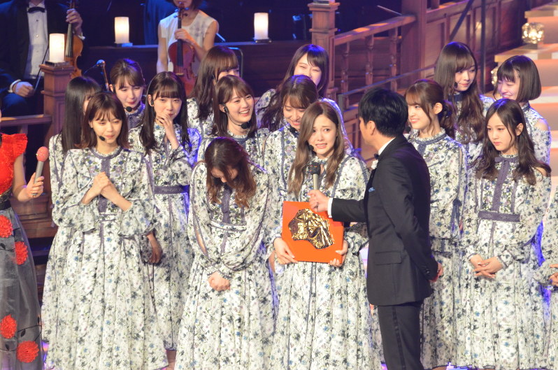 レコード大賞は「シンクロニシティ」 乃木坂46が2年連続 [写真特集8 8] 毎日新聞