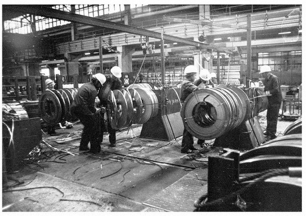 Walls of the World: Berlin, front line of the Cold War between East and ...