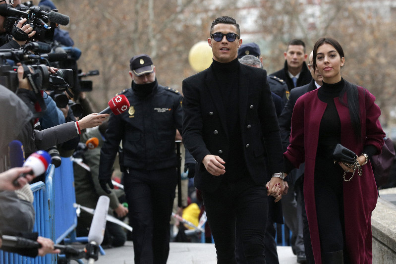 Ronaldo pleads guilty to tax fraud at Madrid court - The Mainichi