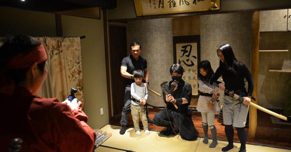 Tokyo ninja experience slices through language barriers between foreign ...