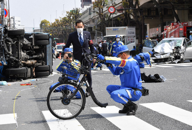 In Photos: Woman, little girl dead after accident at Tokyo pedestrian ...