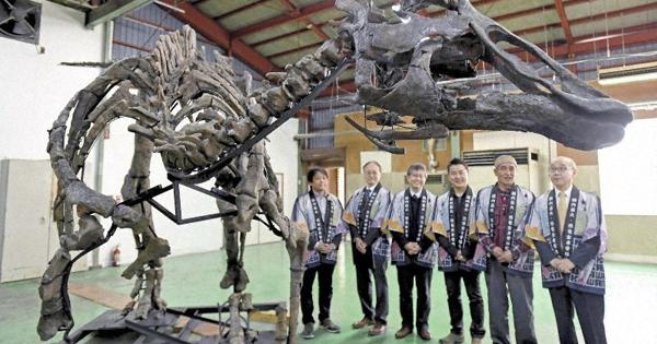 Life-size replica created of Japan's largest fossilized dinosaur - The ...