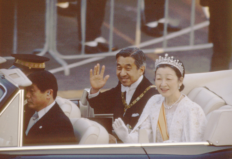 In Photos: Key moments in reign of Emperor Akihito - The Mainichi