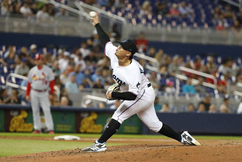 MLB: Yamamoto dazzles in debut as Marlins beat Cardinals 9-0 - The Mainichi