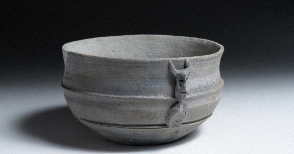 Ancient 'demonic motif' pot linked to Korea, China found at Japan ...
