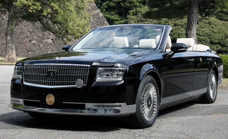 In Photos: Open-top car for Emperor's enthronement parade revealed in ...