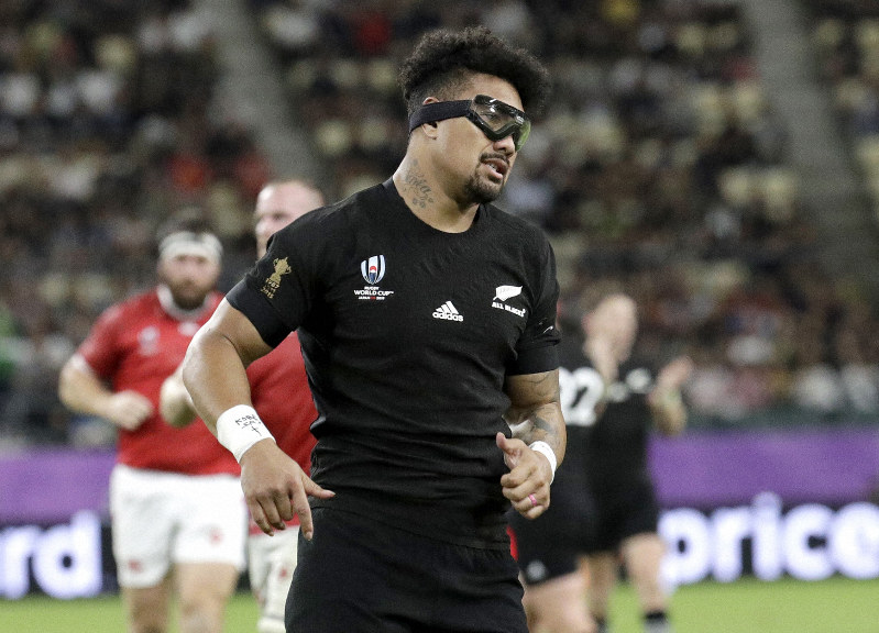 Rugby: All Blacks' Savea having issues with goggles but persisting ...