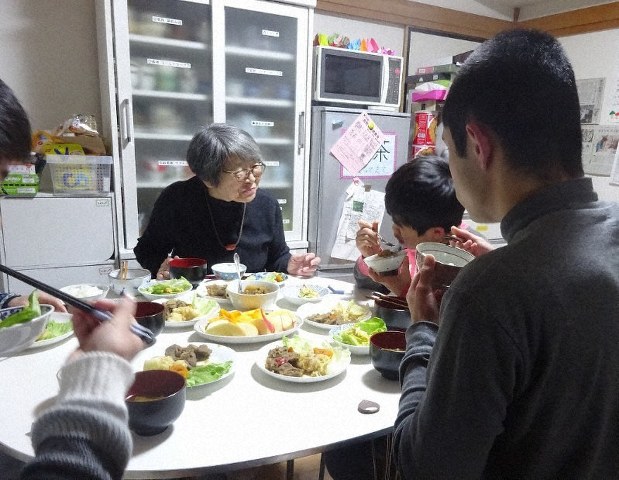 Japan eyes 'seamless' measures to fight child poverty, yet for many ...