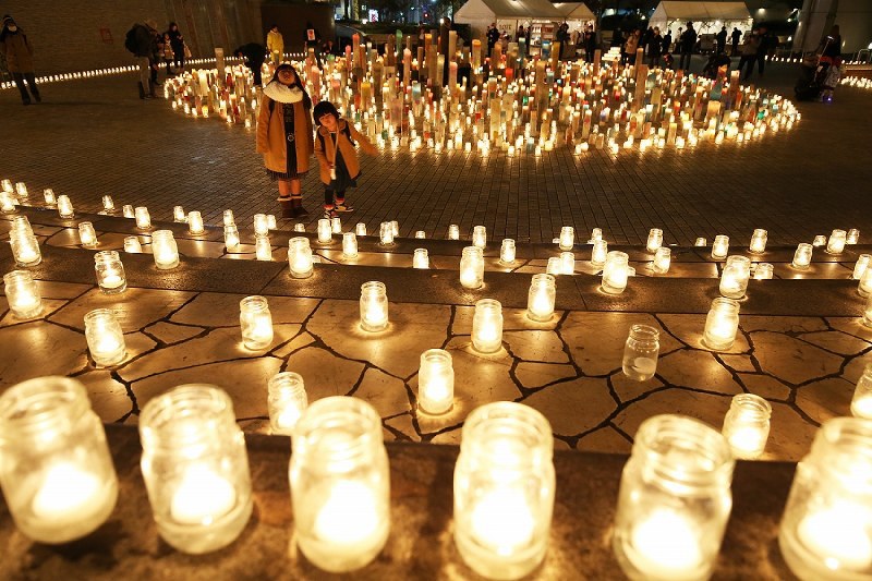 In Photos: 15,000 candles lit up for environmental event near Osaka ...