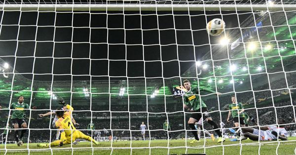 Europa League: Arsenal, Frankfurt, Roma, Rangers advance - The Mainichi