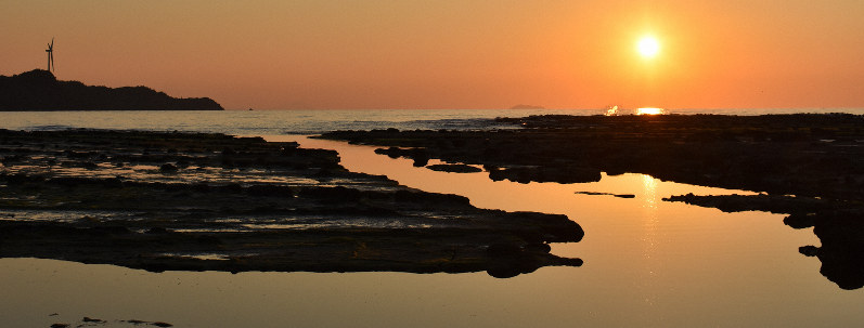 Cool natural rock formations a hidden gem along west Japan coastline ...