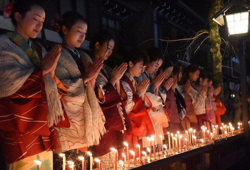 Japan Photo Journal: Prayers for partners - The Mainichi