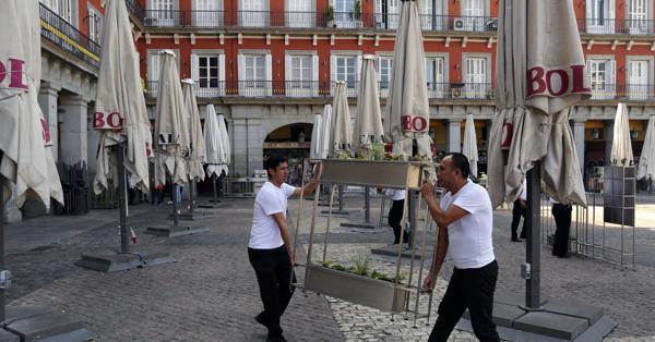 Virus cases balloon around the world as China recovers - The Mainichi