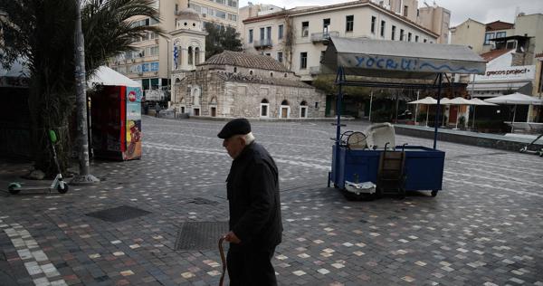 Greece slaps 14-day quarantine on all who enter - The Mainichi