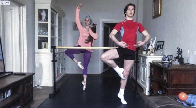 Working remotely, Russian-style: Ballet practice at home - The Mainichi
