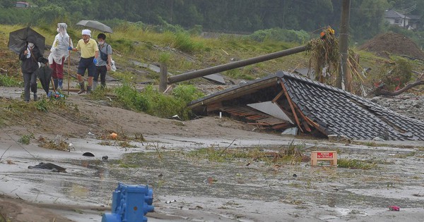 In Photos: Torrential rains wreak havoc in southwest Japan - The Mainichi