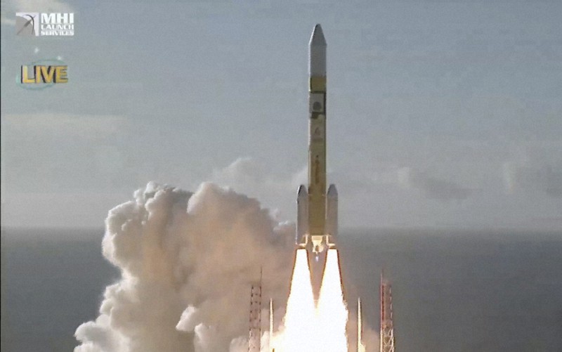 United Arab Emirates spacecraft rockets from Japan toward Mars in Arab ...